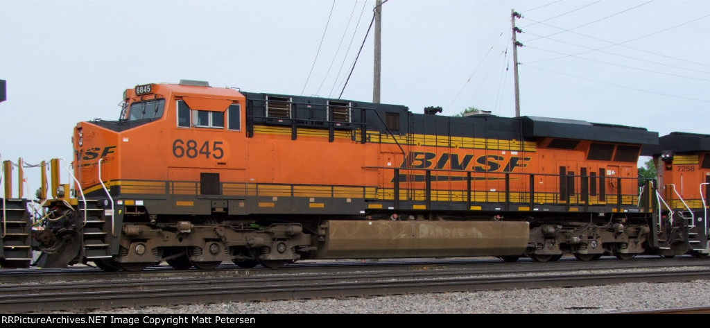 BNSF 6845